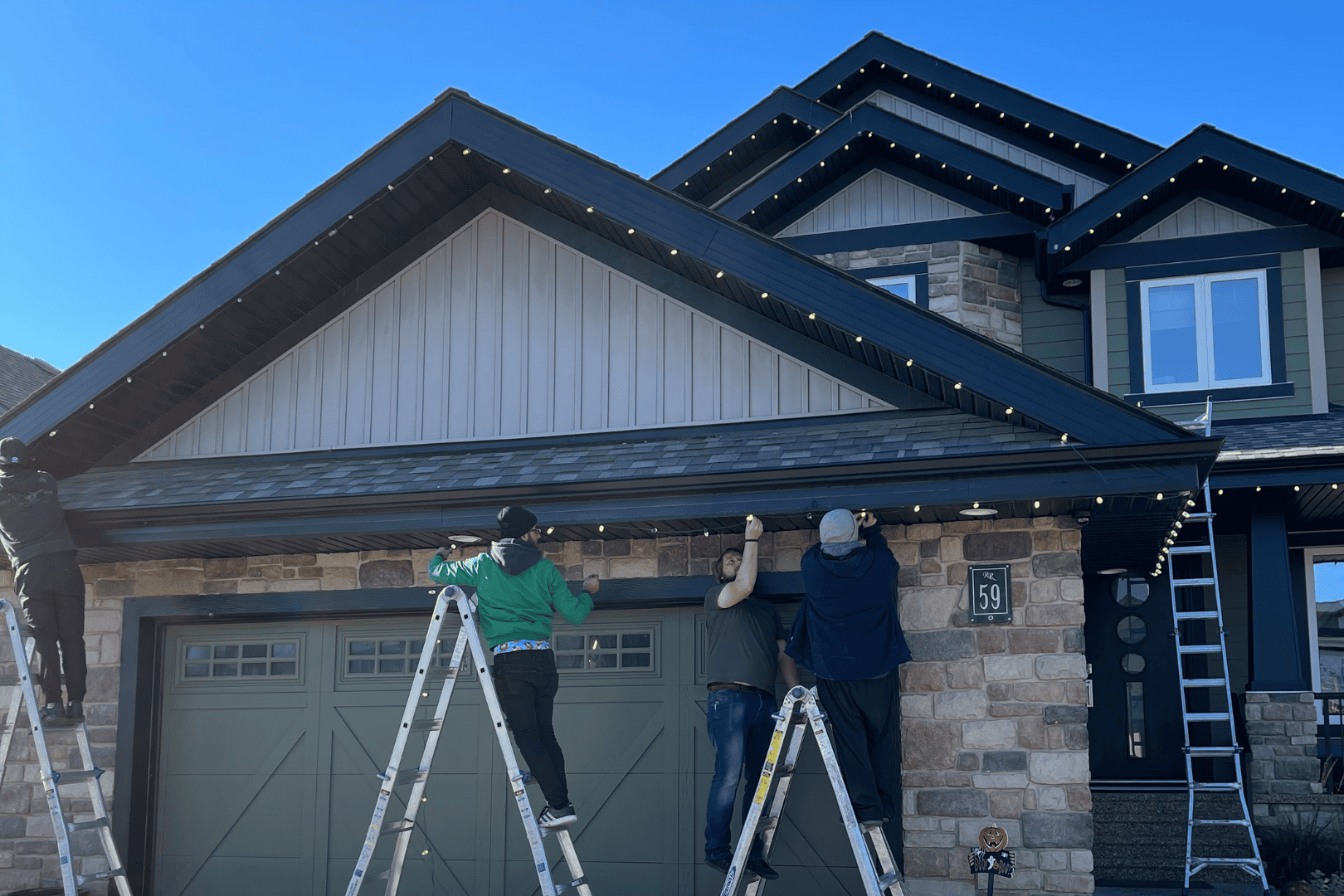 How Our Rent-to-Own Christmas Lights Installation Program Works