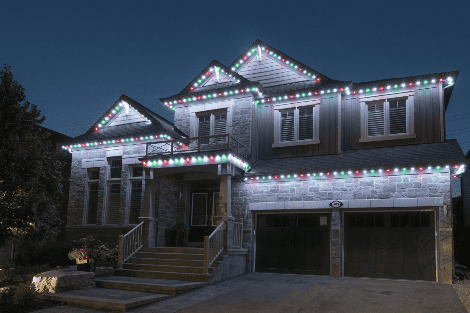 A Detailed Comparison of Permanent Christmas Lights in Calgary